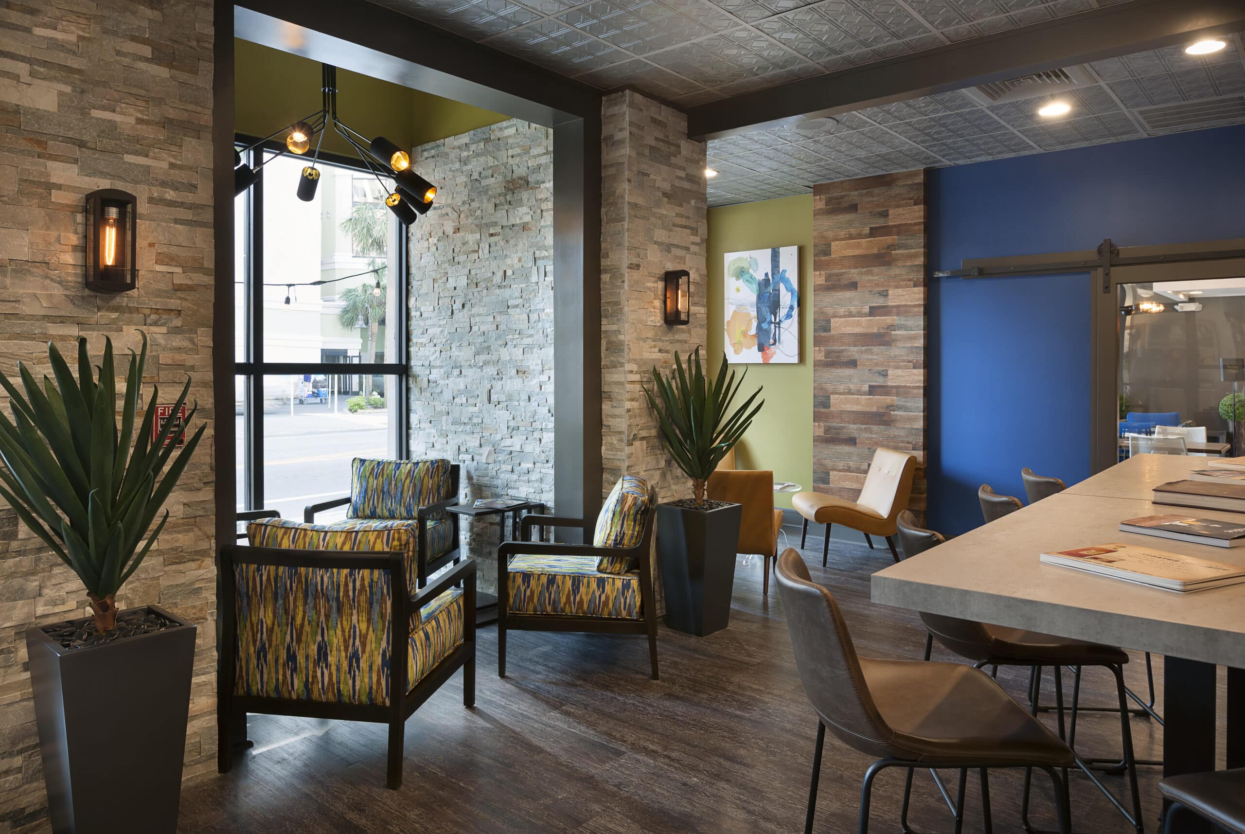 Sip + Explore: Strong Waters Craft Cocktails and Kitchen - The Strand ...